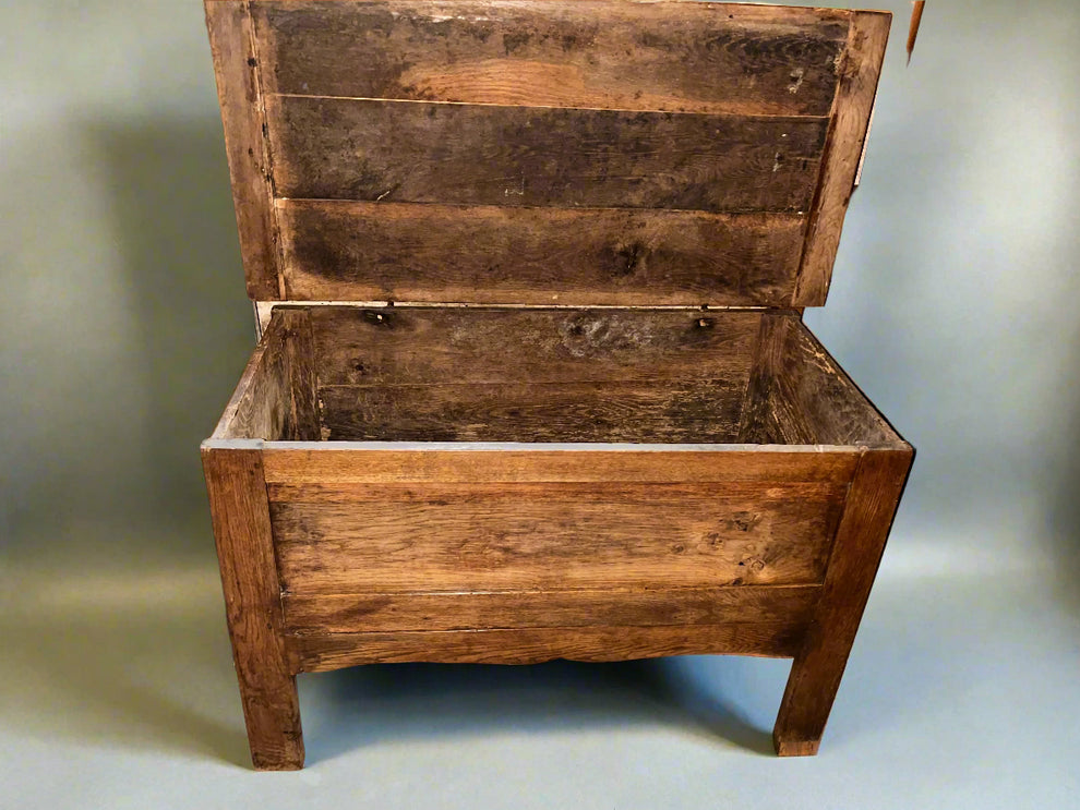 Antique Oak Coffer – Vintiqued Interiors